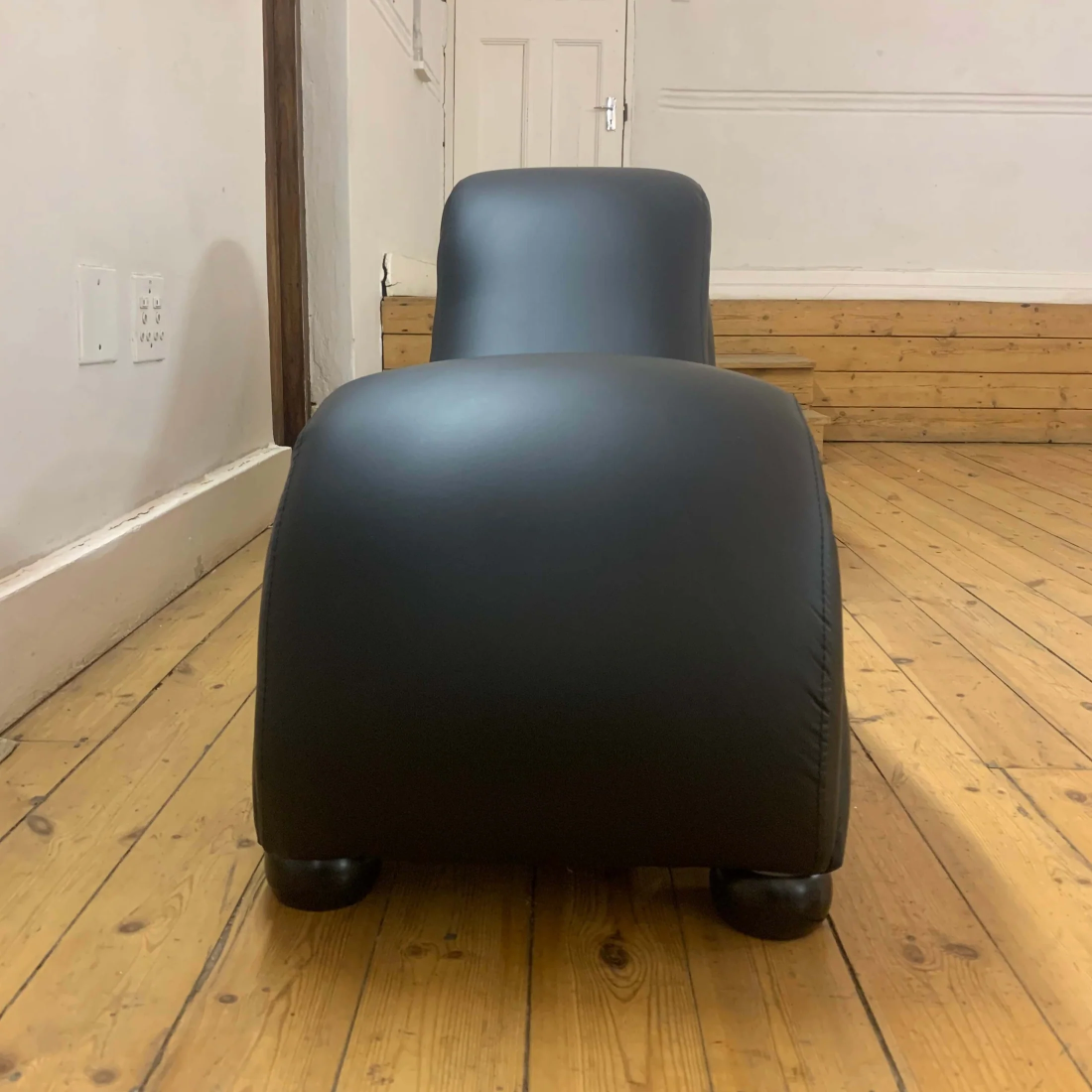 The Tantric Love Couch (Email Us to Order) – Eccentric Playroom Essentials